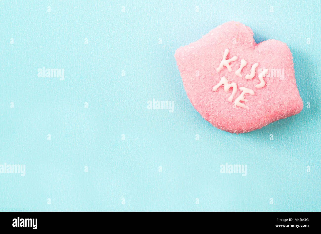 Kiss shaped candies hi-res stock photography and images - Alamy