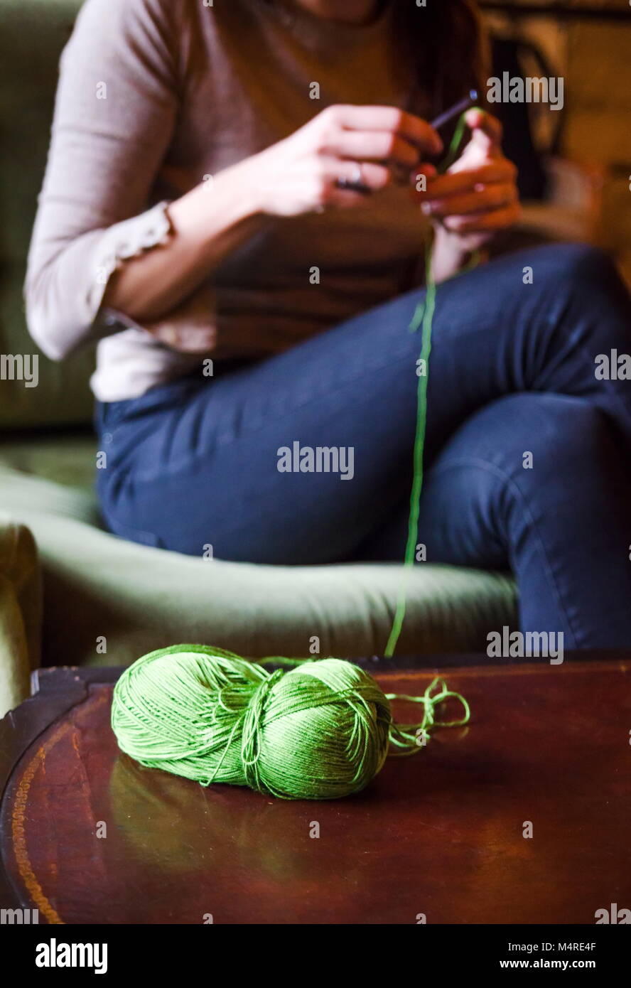 Woman crocheting hi-res stock photography and images - Alamy