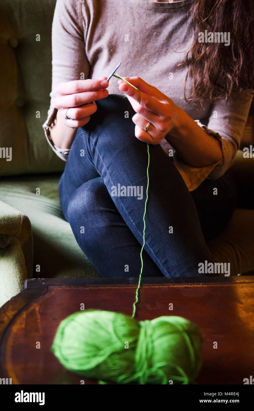 Woman crocheting hi-res stock photography and images - Alamy