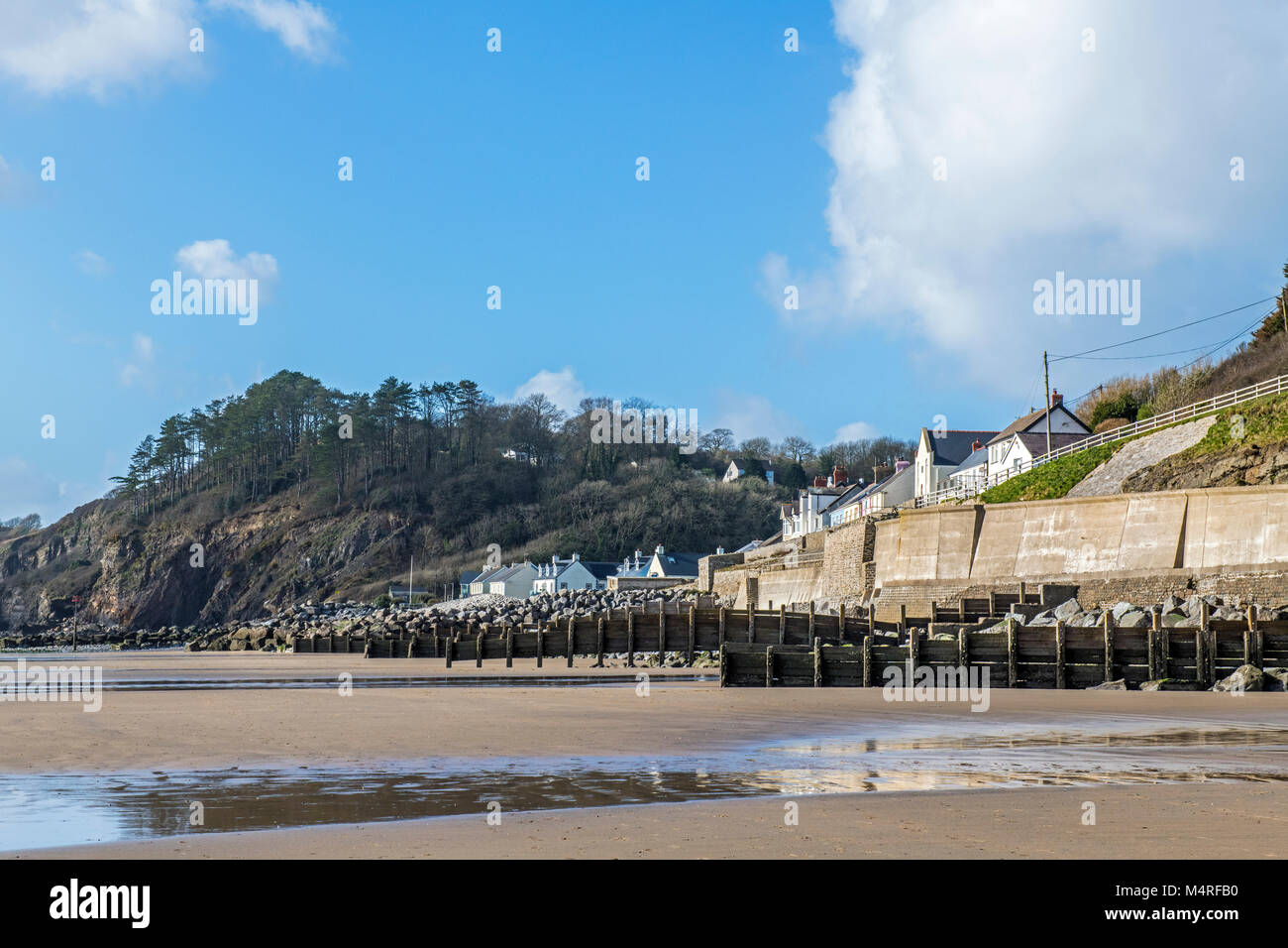 Amroth coast path hi-res stock photography and images - Alamy