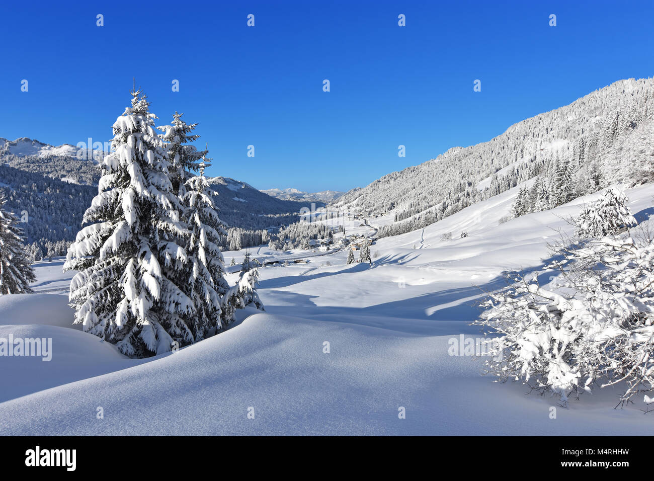 Winter landscape landscapes hi-res stock photography and images - Alamy