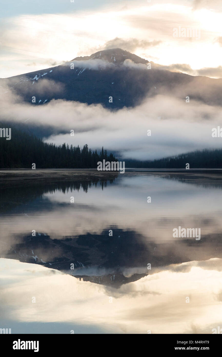 Morning Fog Burning Off on Quartz Lake Stock Photo - Alamy