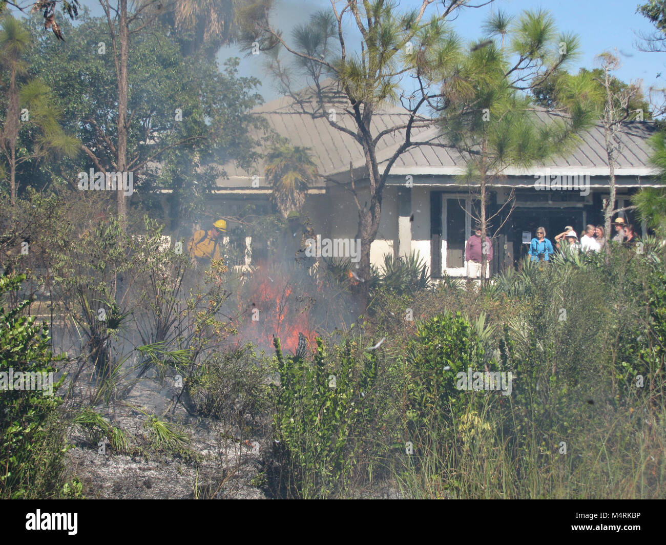 Fire in everglades national park hi-res stock photography and images ...
