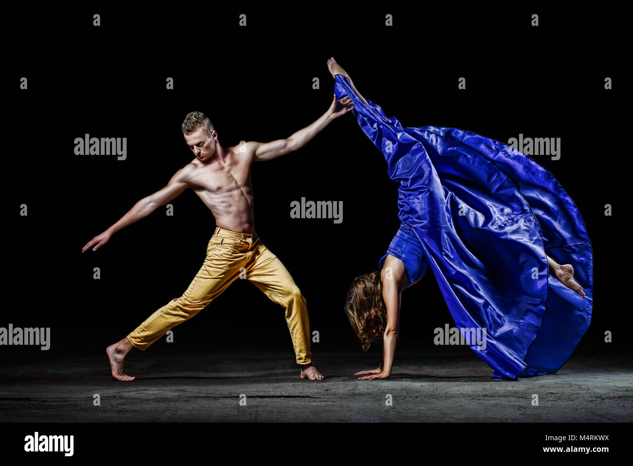Rhythmic dance movement hi-res stock photography and images - Alamy