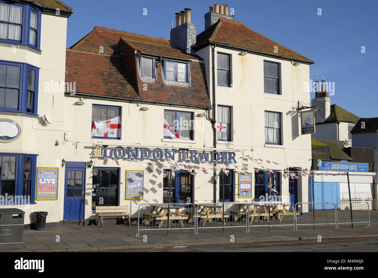 The london trader public house hi-res stock photography and images - Alamy