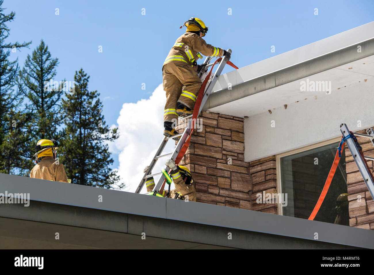 Structural Fire Team Training Stock Photo - Alamy