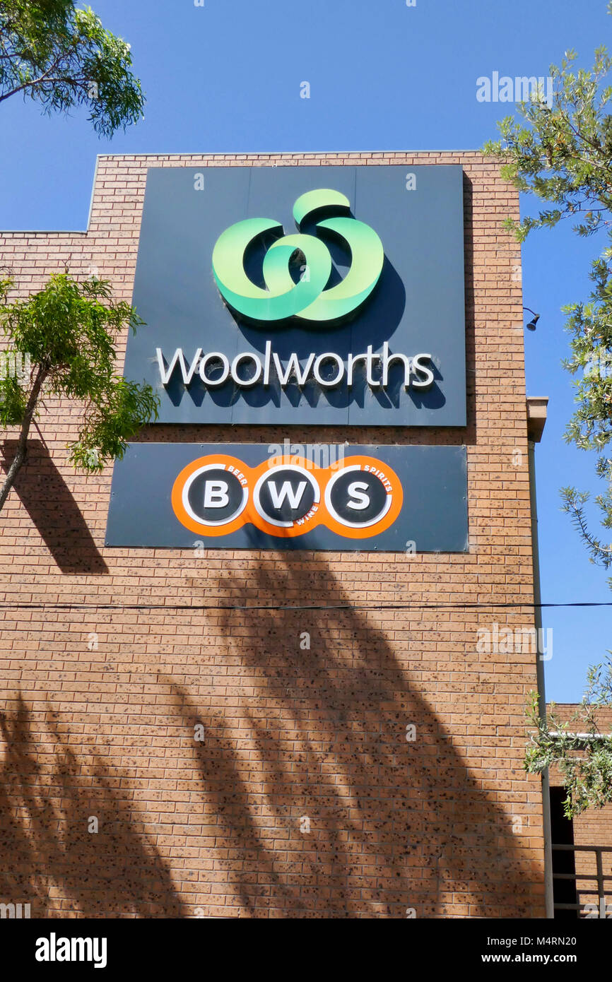 Woolworths australia logo High Resolution Stock Photography and Images ...