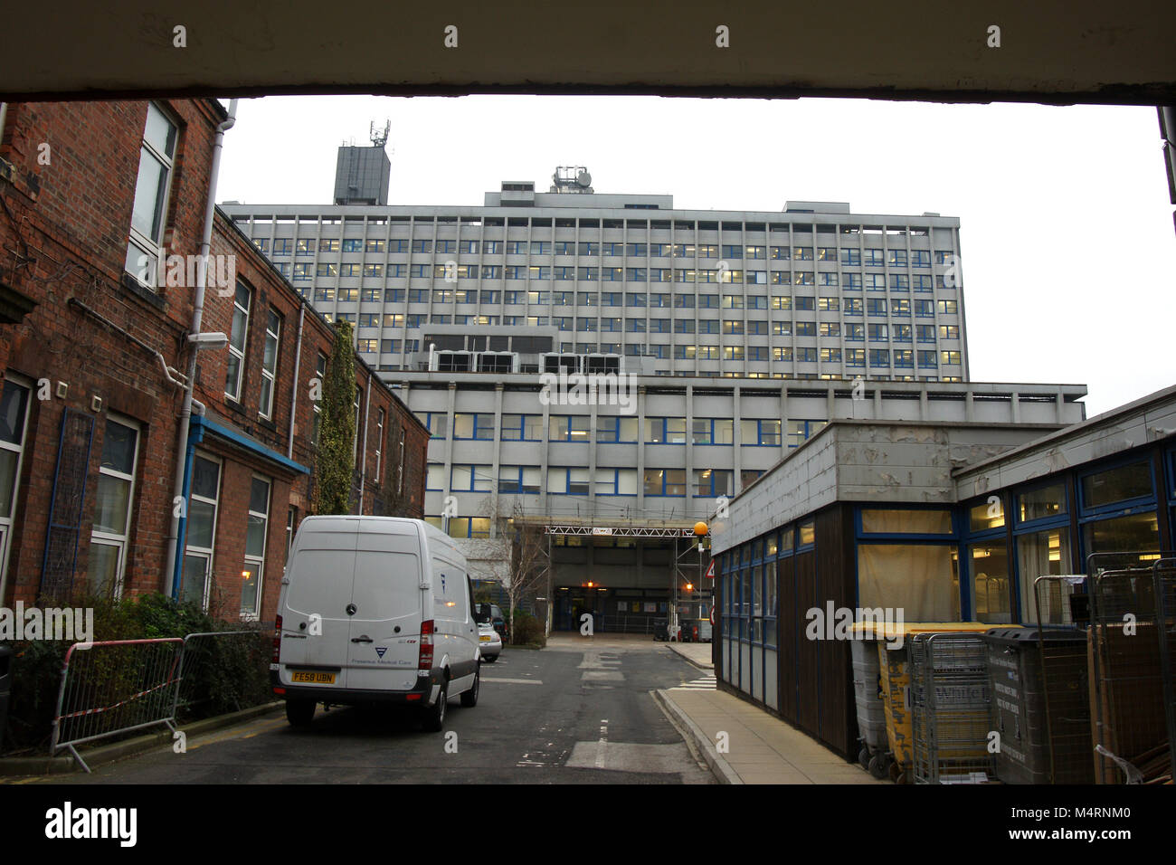 Kingston upon hull street woman hi-res stock photography and images - Alamy