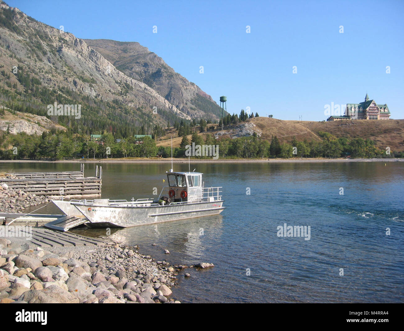 Service barge hi-res stock photography and images - Alamy