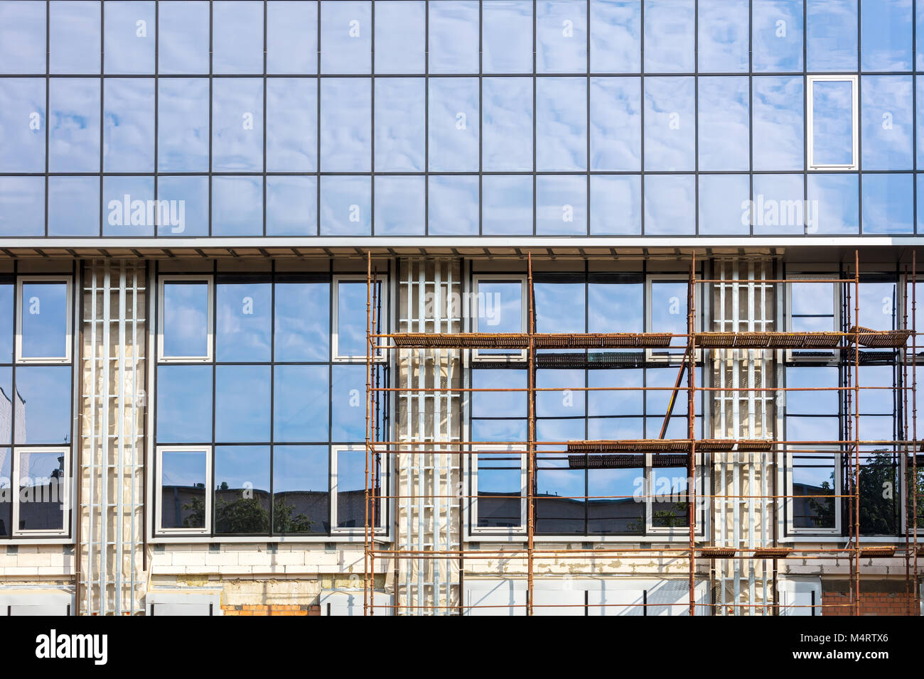 Glass building architecture construction hi-res stock photography and ...