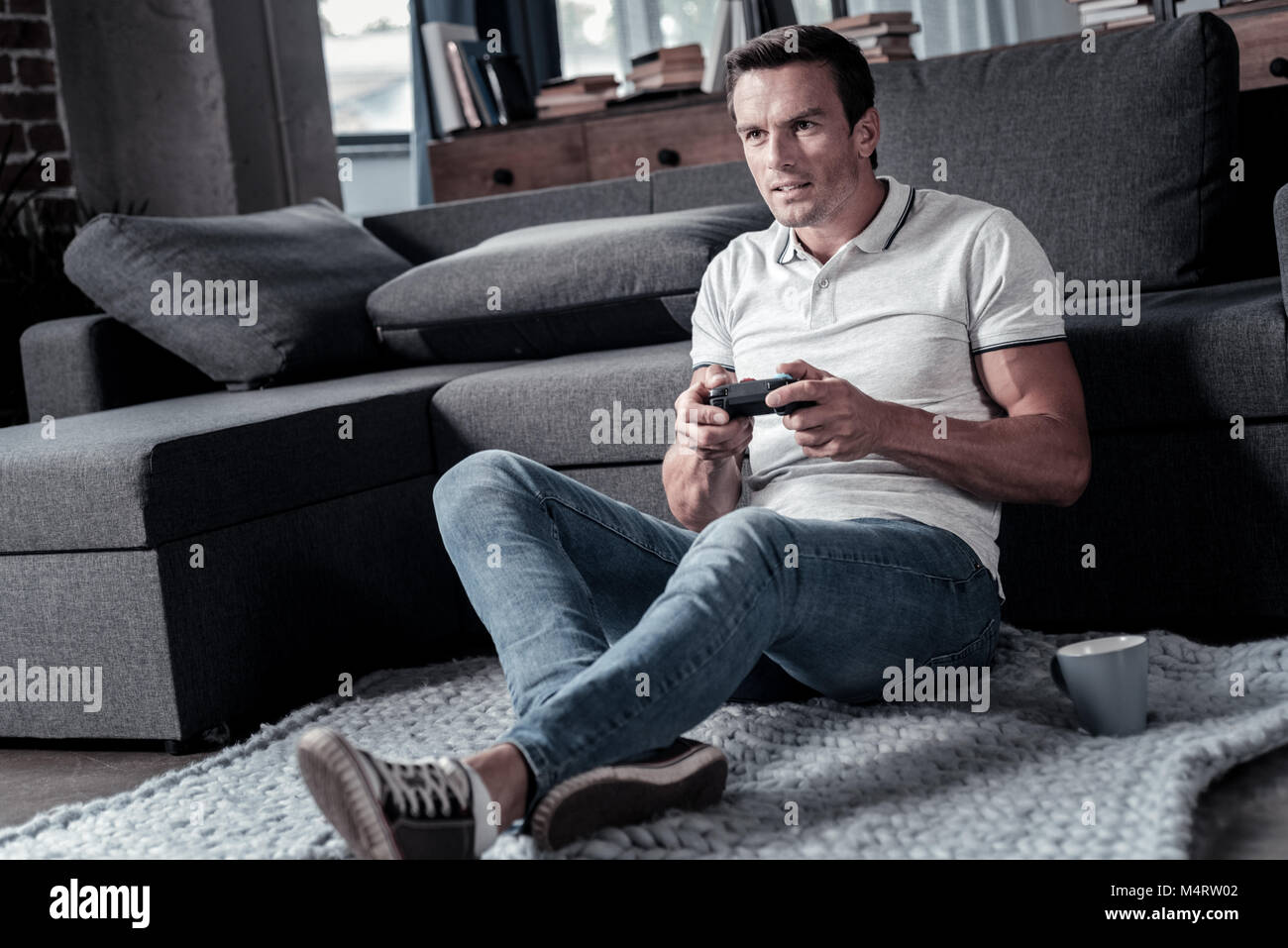 Video games controller screen tv hi-res stock photography and images - Alamy