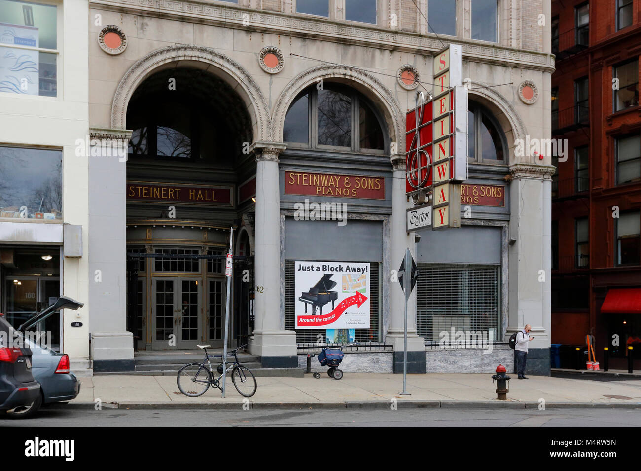 Boylston st hi-res stock photography and images - Alamy