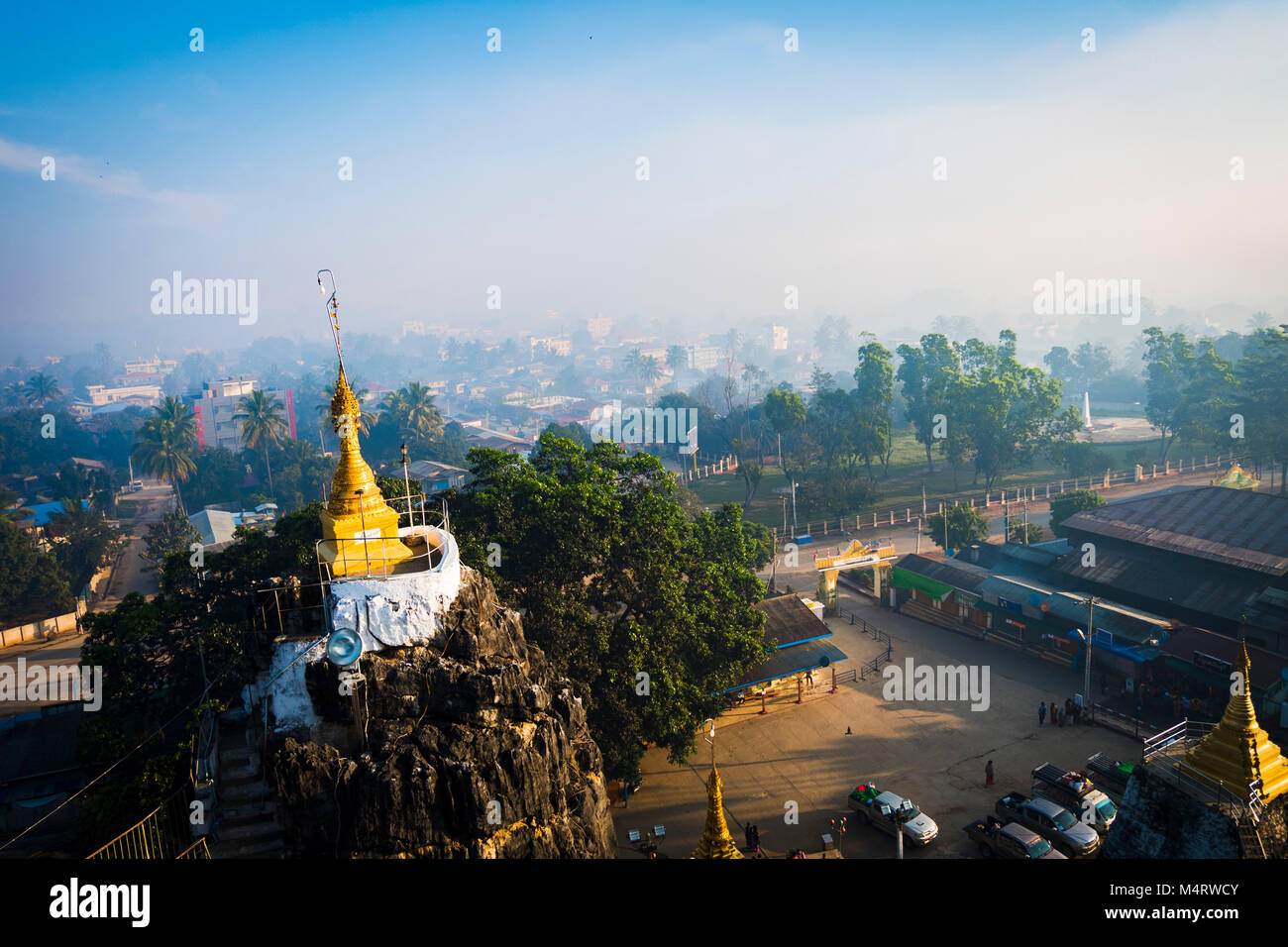 View of Loikaw over Taung Kwe Zedi pagoda Myanmar Stock Photo - Alamy