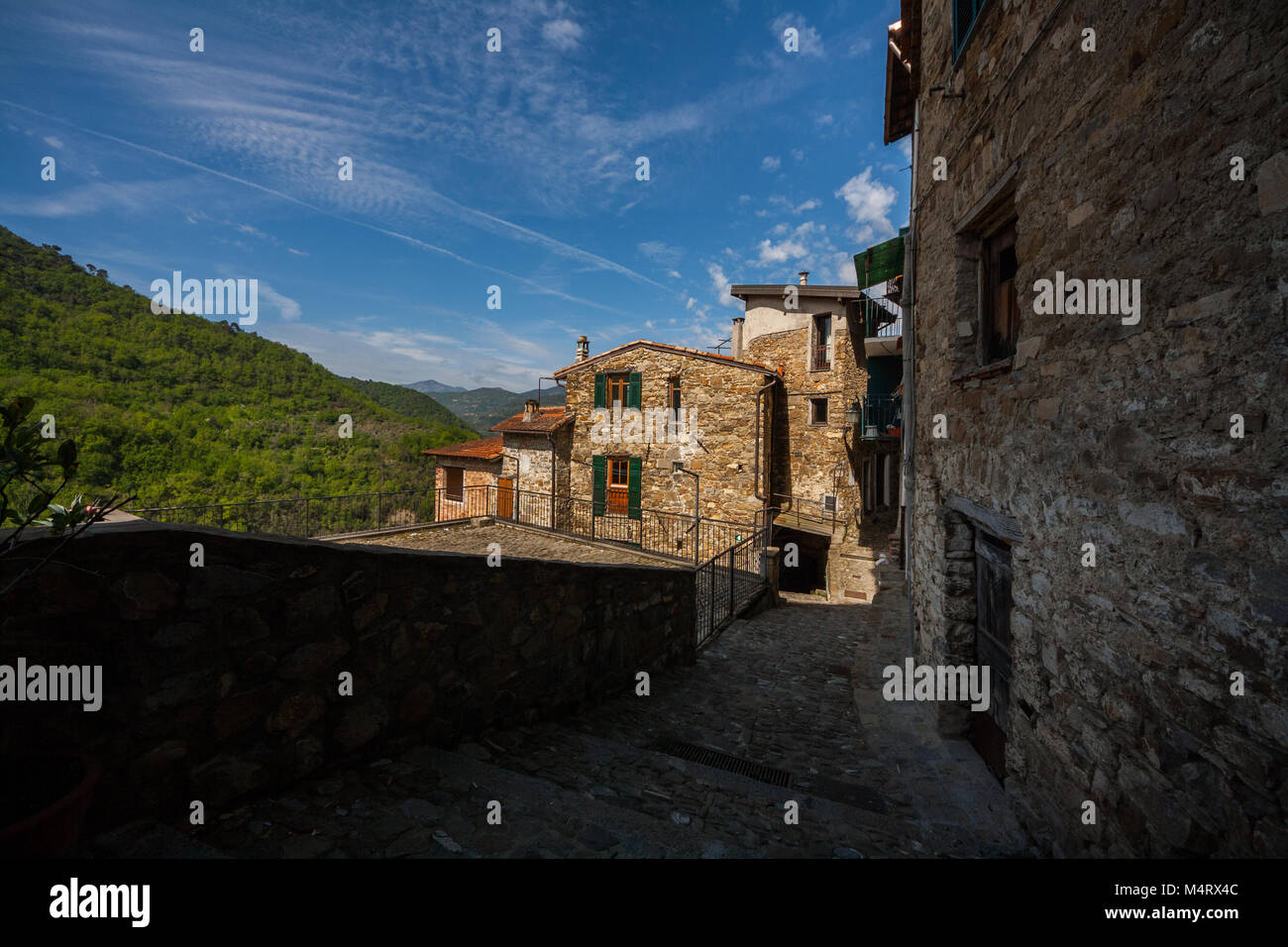 Foreshortenings of the historical center of the suburb ligure of ...