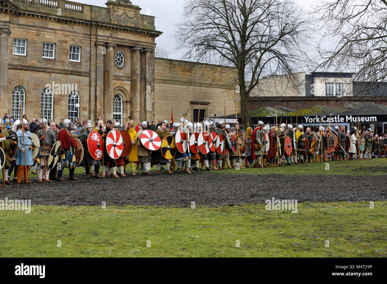 Anglo saxons fighting the vikings hi-res stock photography and images ...
