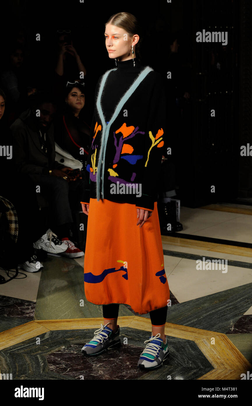 Am model hi-res stock photography and images - Alamy