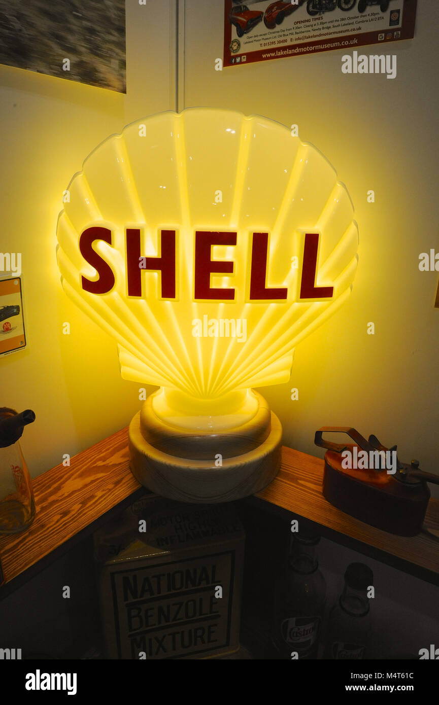 Car signs advertising vintage hi-res stock photography and images - Alamy