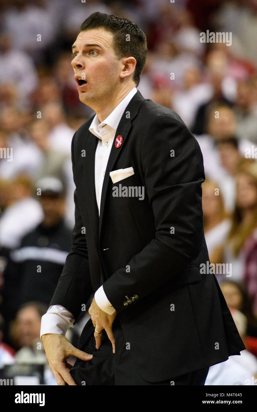 Louisville Cardinals head coach David Padgett during the NCAA College ...