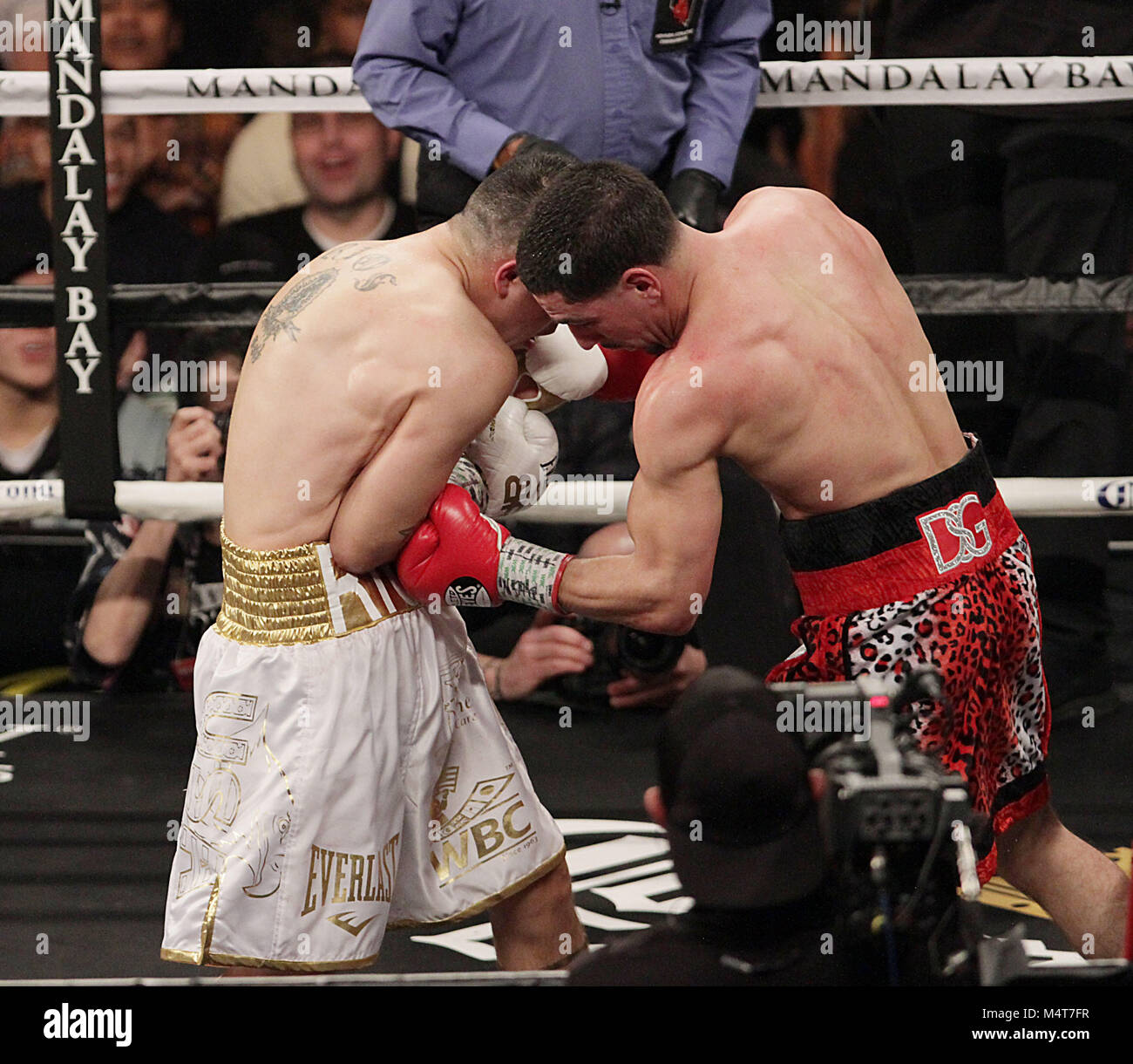 Las Vegas, Nevada, USA. 18th Feb, 2018. Welterweight boxers Danny ...