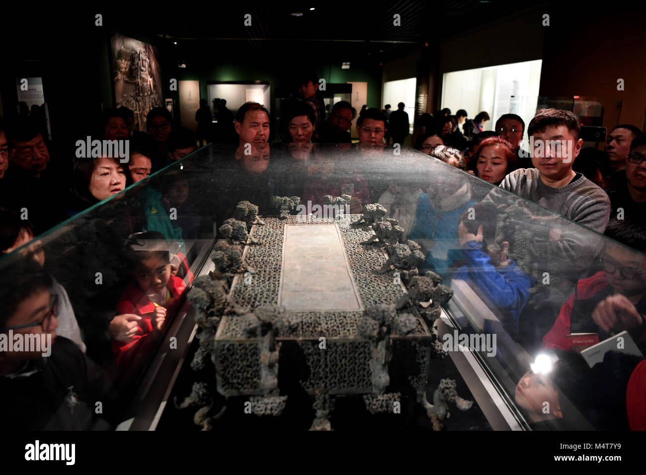 Zhengzhou. 18th Feb, 2018. Citizens visit Henan Museum in Zhengzhou ...
