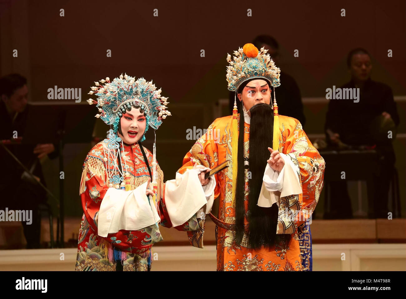 Chicago, USA. 17th Feb, 2018. Artists perform Chuanju(Sichuan Opera ...