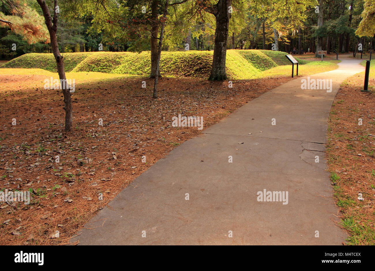 Reconstructed Earthen Fort at the Fort Raleigh National Historic Site ...