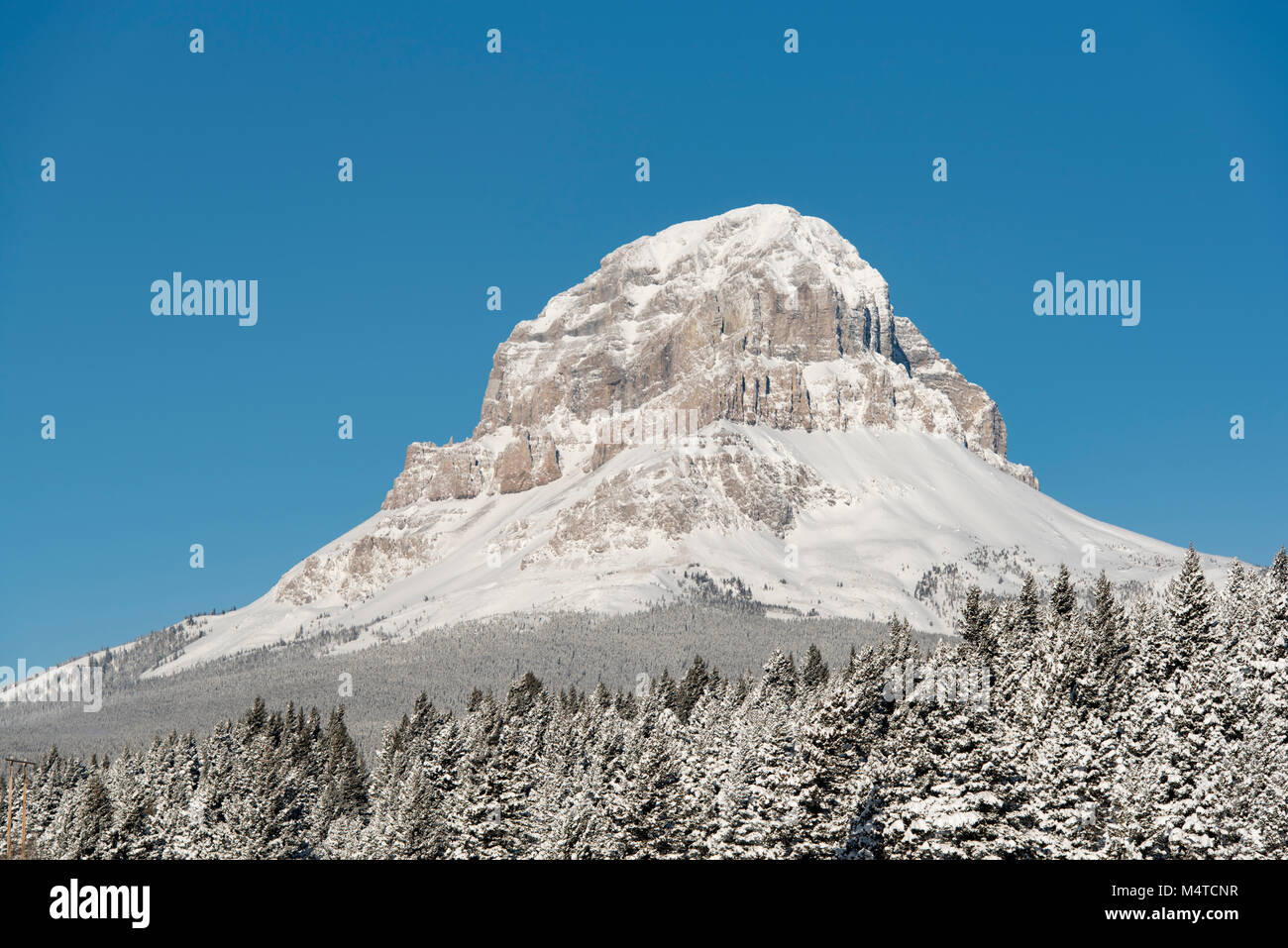 Crowsnest pass hi-res stock photography and images - Alamy