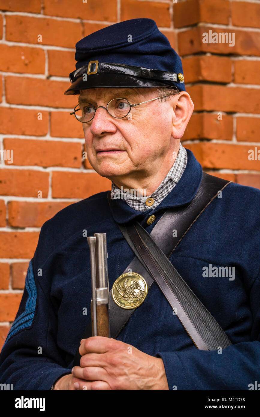 Civil war reenactors railroad museum hi-res stock photography and ...
