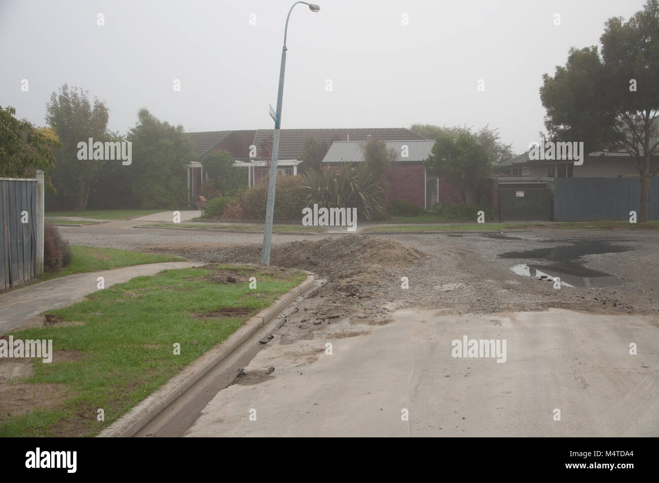 Earthquake damage road hi-res stock photography and images - Alamy