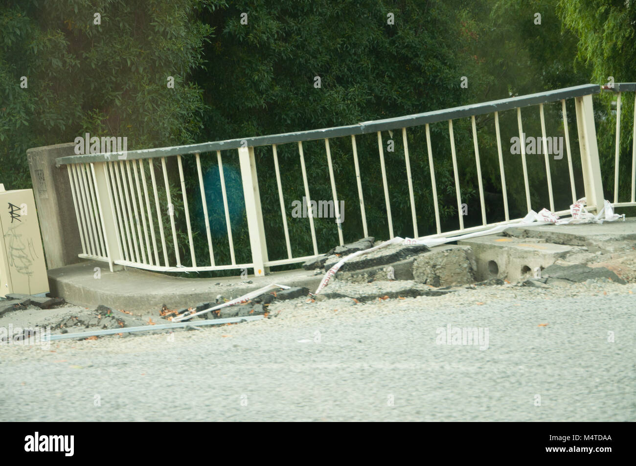 Earthquake damage bridge hi-res stock photography and images - Alamy
