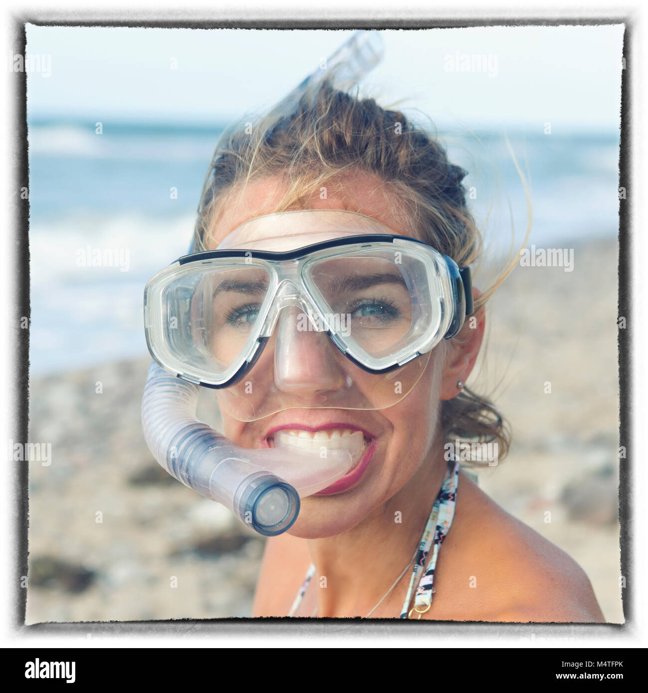Goggles on the beach hi-res stock photography and images - Alamy