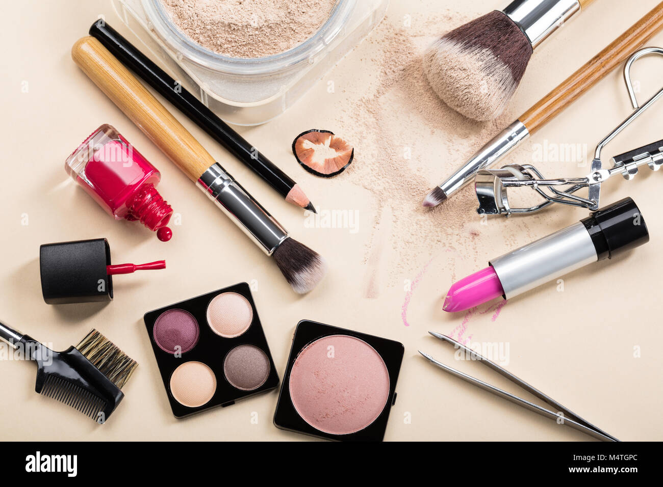 Messy makeup hi-res stock photography and images - Alamy