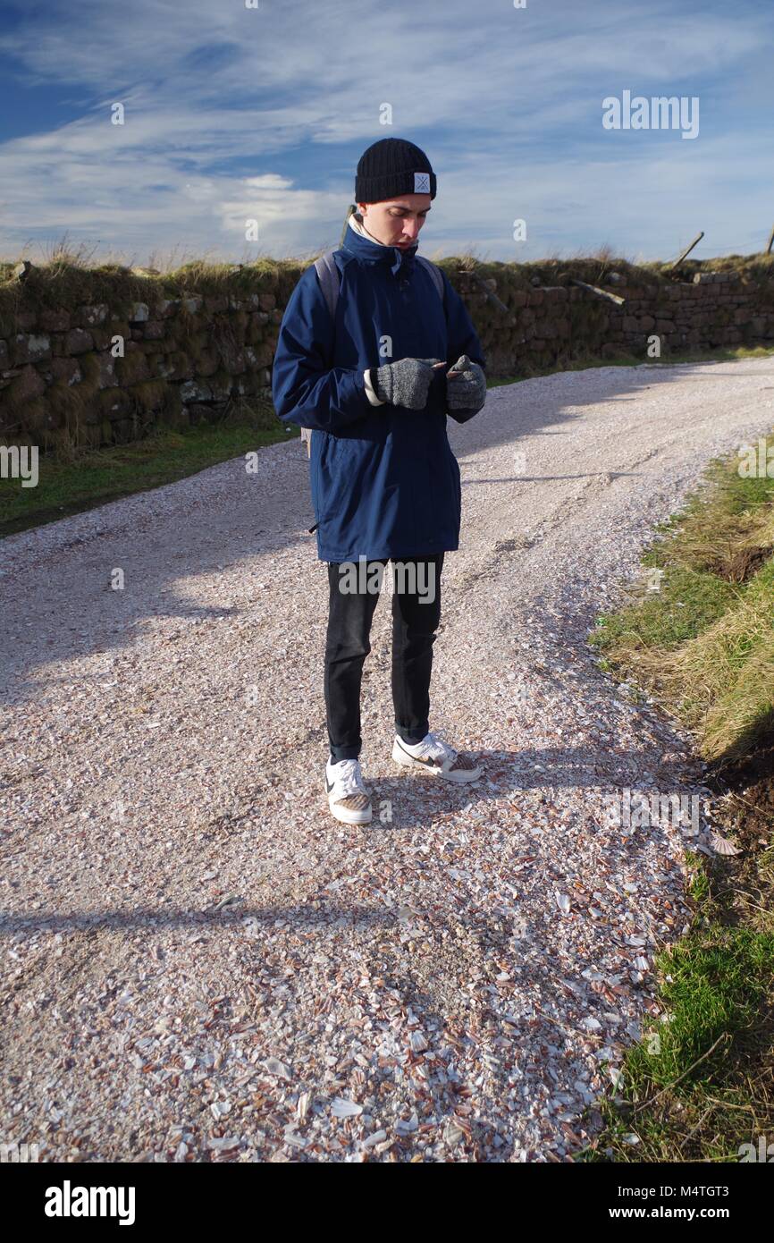 Crushed shell path hi-res stock photography and images - Alamy