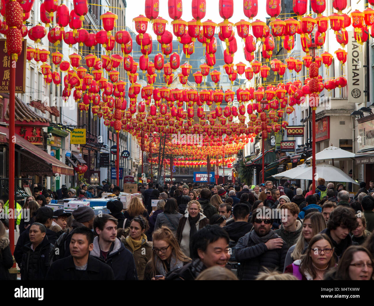 Huge crowds in Chinatown on Chinese New Year in Chinatown Stock Photo ...