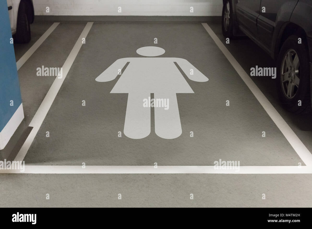 Female sign hi-res stock photography and images - Alamy