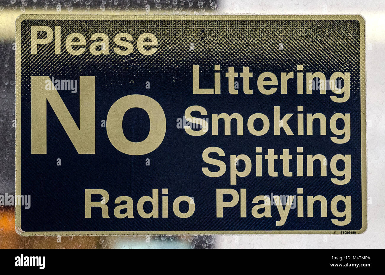 No spitting sign hi-res stock photography and images - Alamy