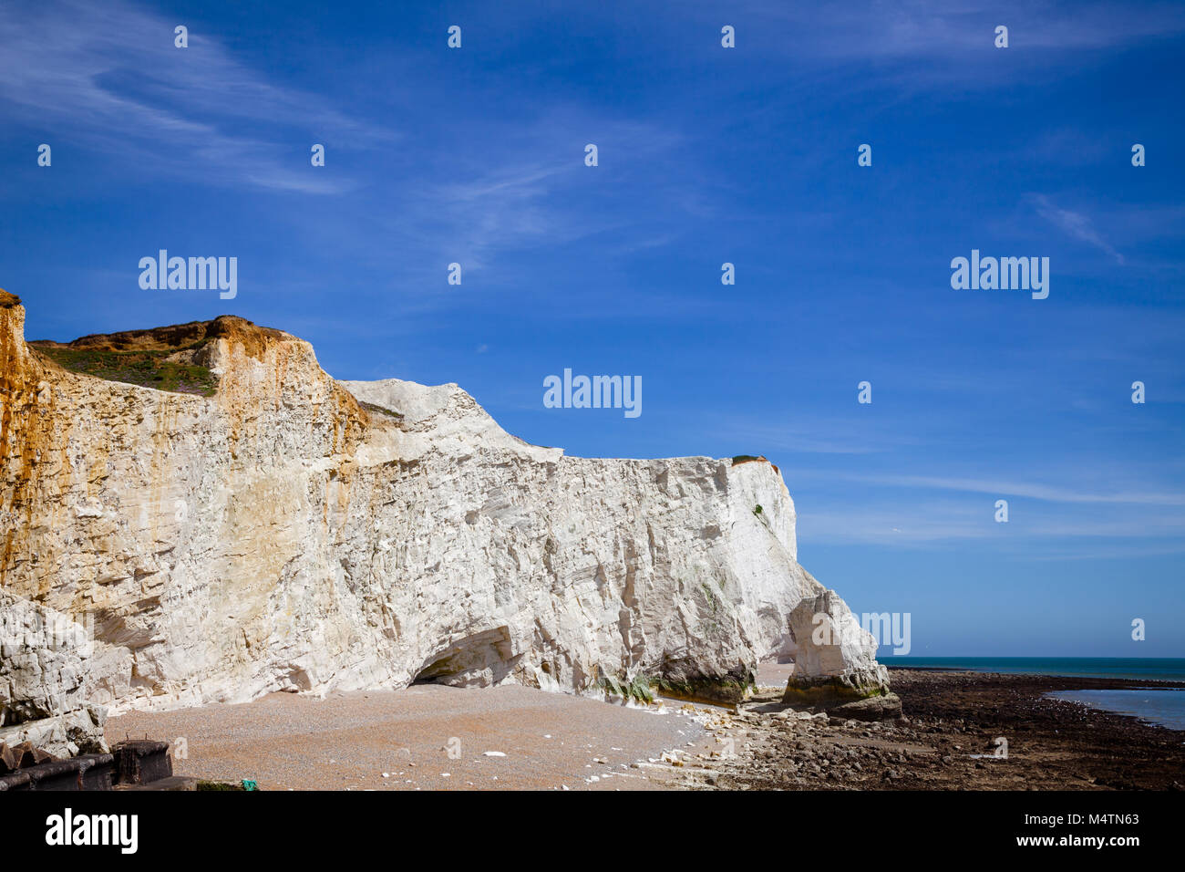 The seven sisters chalk cliffs on the coast of east hi-res stock ...
