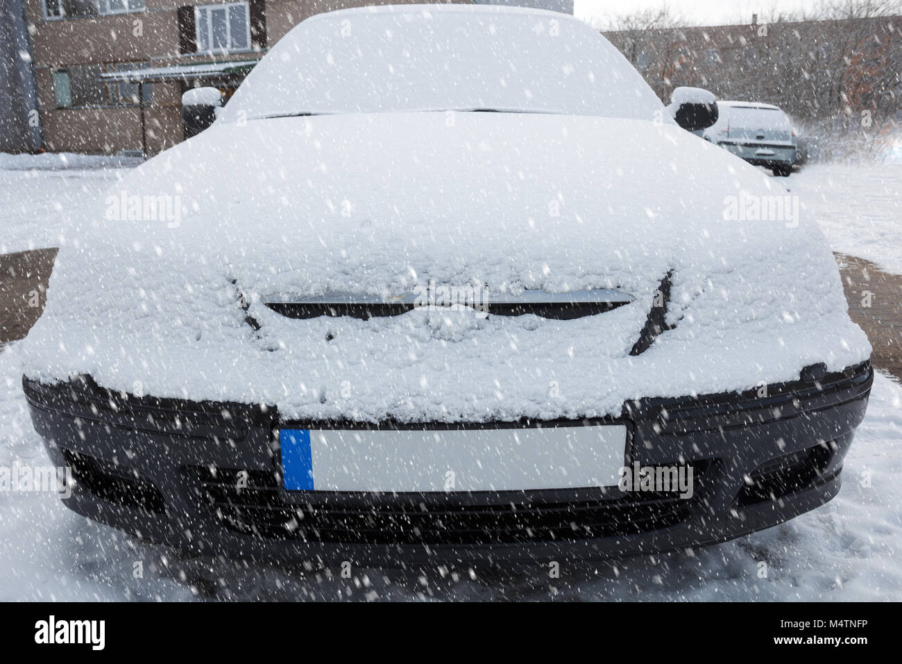 Cold car hi-res stock photography and images - Alamy