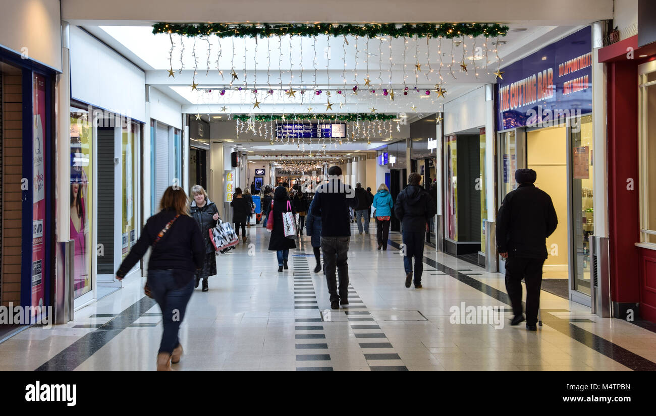 Basingstoke Shopping Centre Stock Photos & Basingstoke Shopping Centre ...