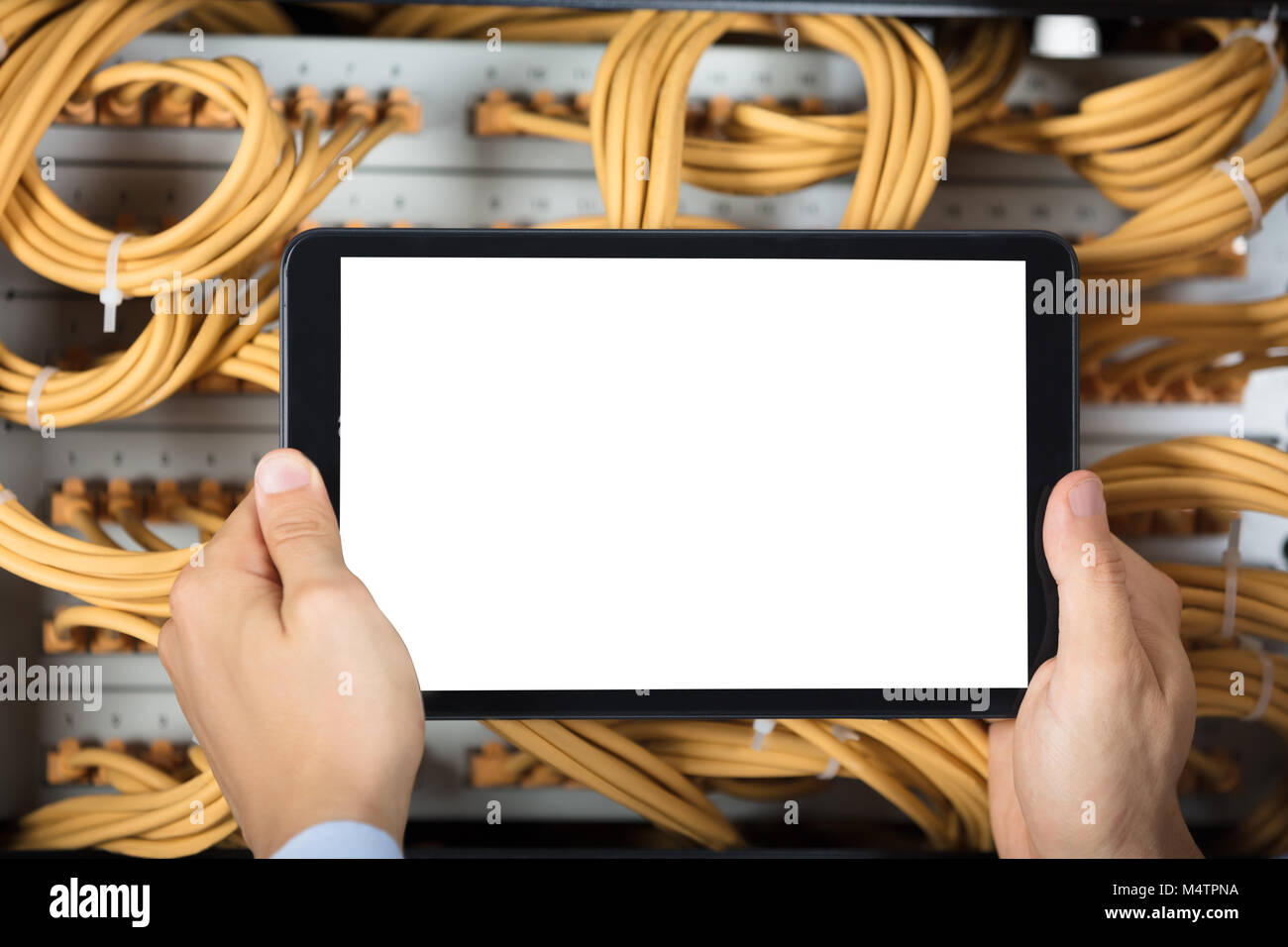 It technicians computer room hi-res stock photography and images - Alamy