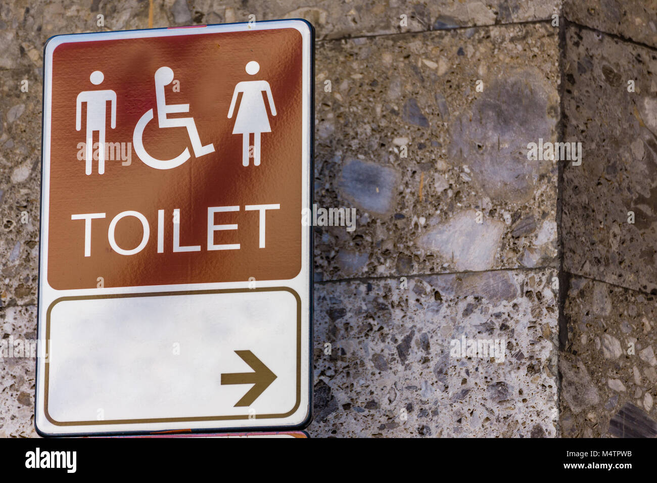 Restroom signs hi-res stock photography and images - Alamy