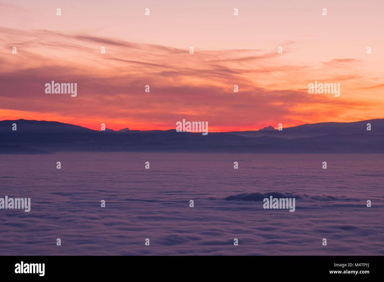 Orange stratus hi-res stock photography and images - Alamy