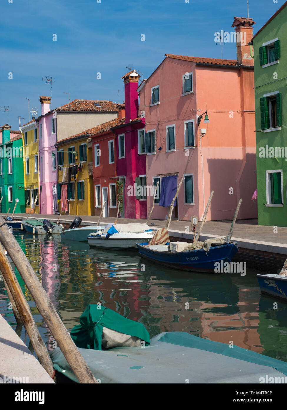 Colorful iconic buildings on hi-res stock photography and images - Alamy