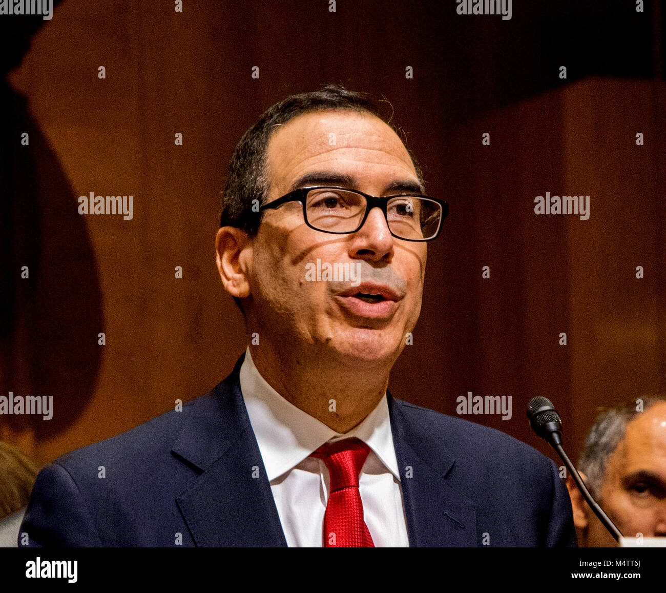 Steven mnuchin trump hi-res stock photography and images - Alamy
