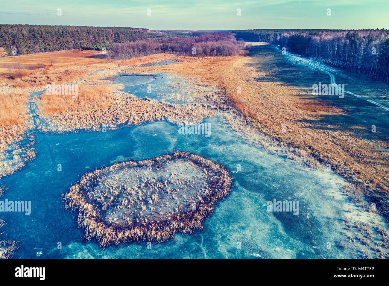Aerial view small island frozen hi-res stock photography and images - Alamy