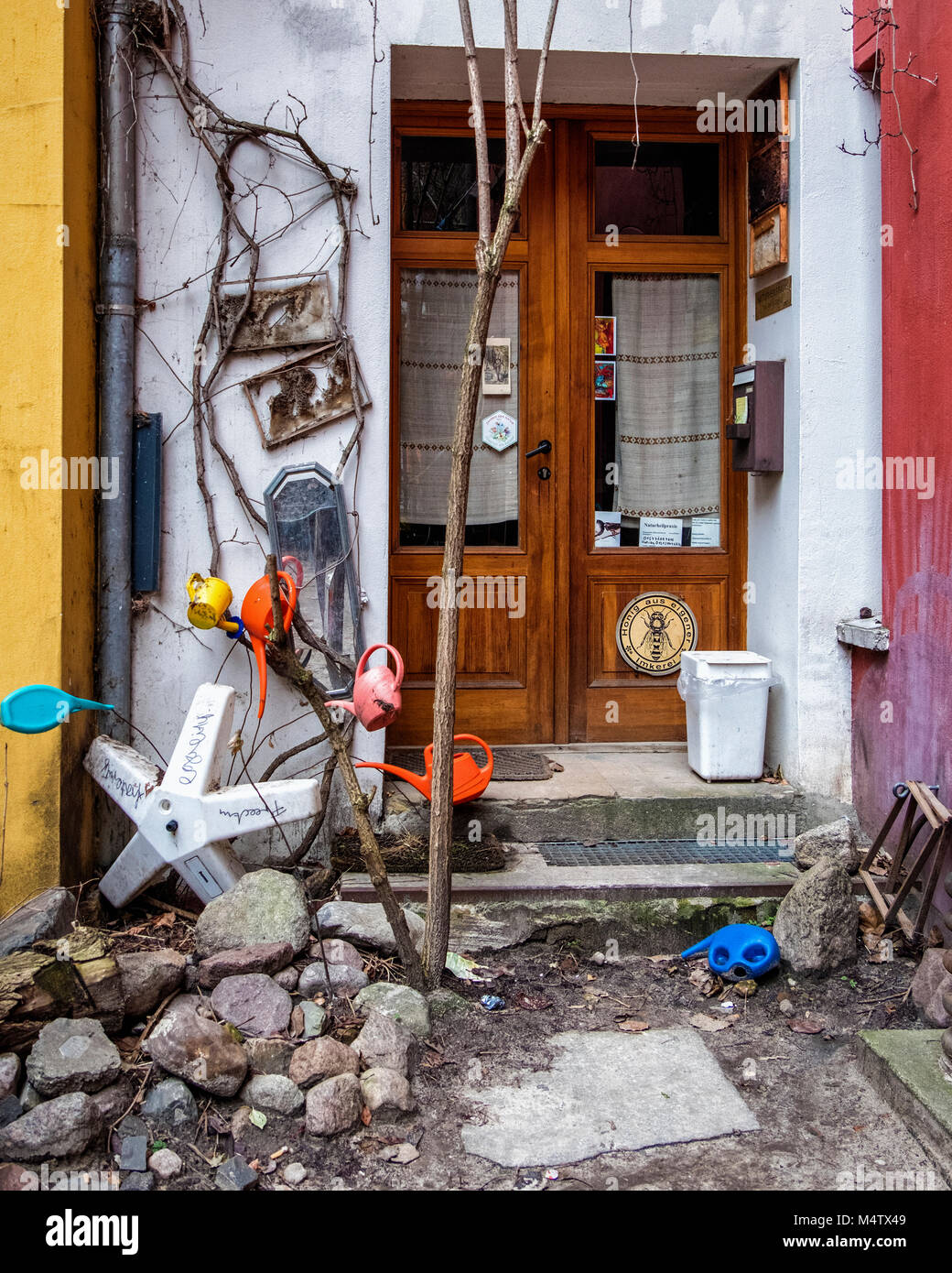 Berlin-Mitte, Prenzlauer Berg.Unusual Inner Courtyard Stock Photo - Alamy