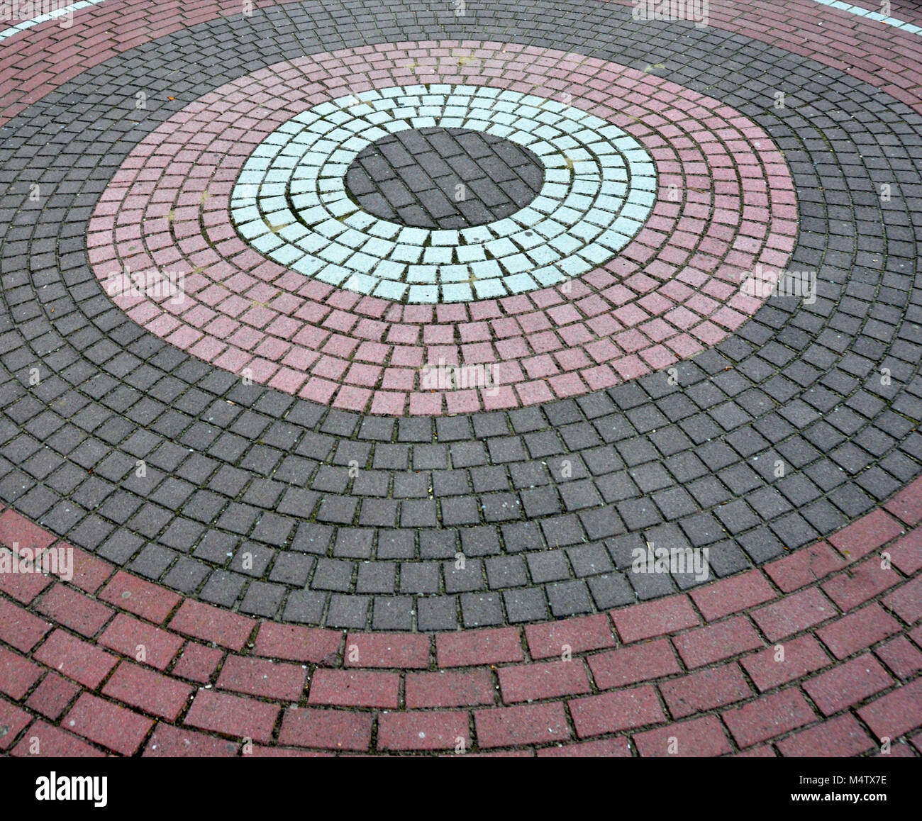 Circle pattern stone block paving hi-res stock photography and images ...