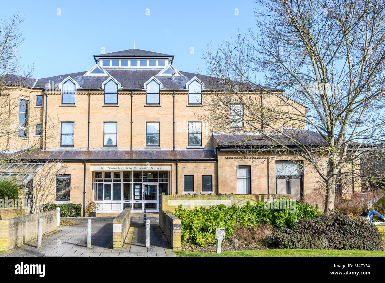 Cambridge centre for mathematical sciences hi-res stock photography and ...