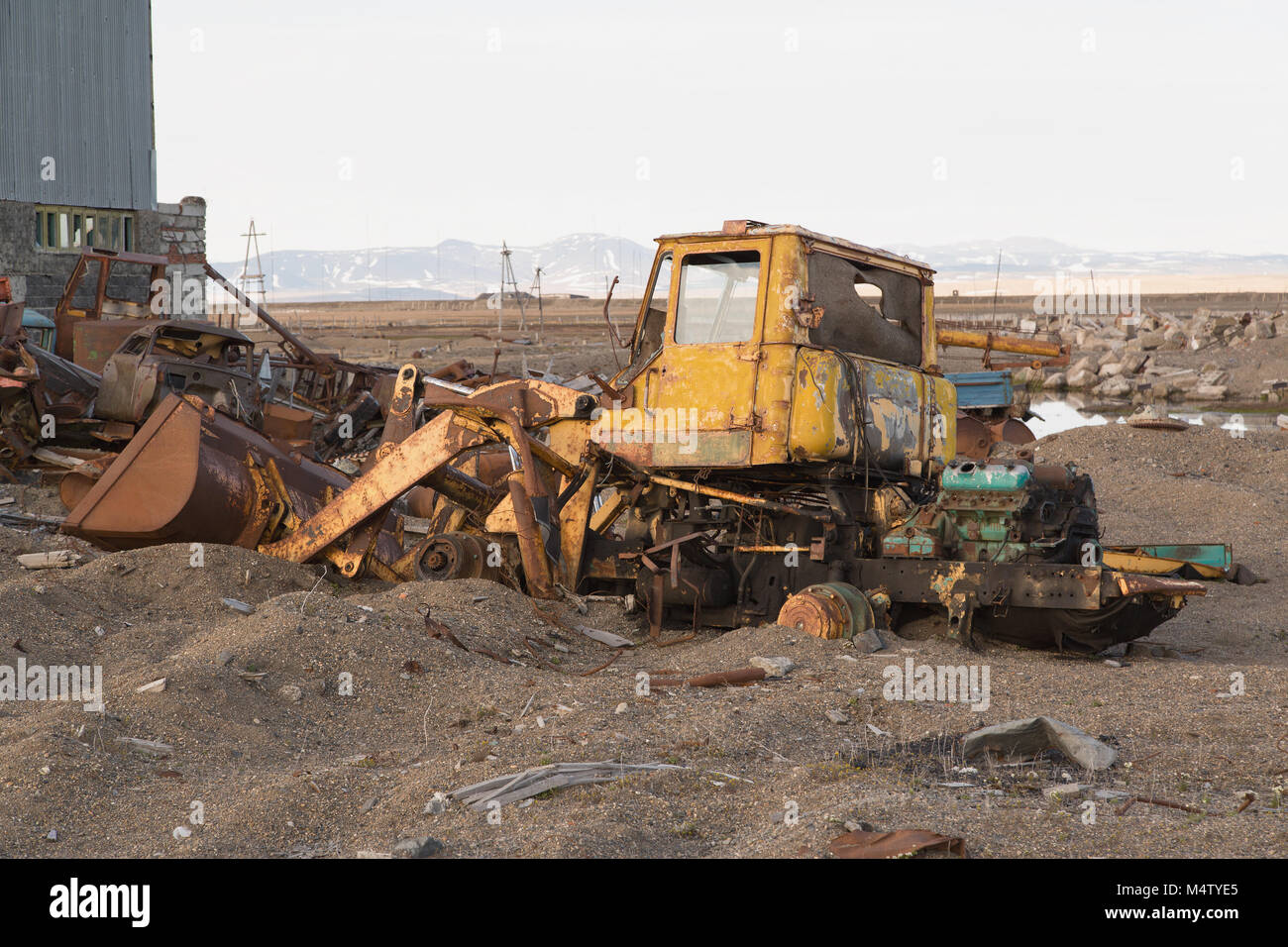 Broken tractor hi-res stock photography and images - Alamy