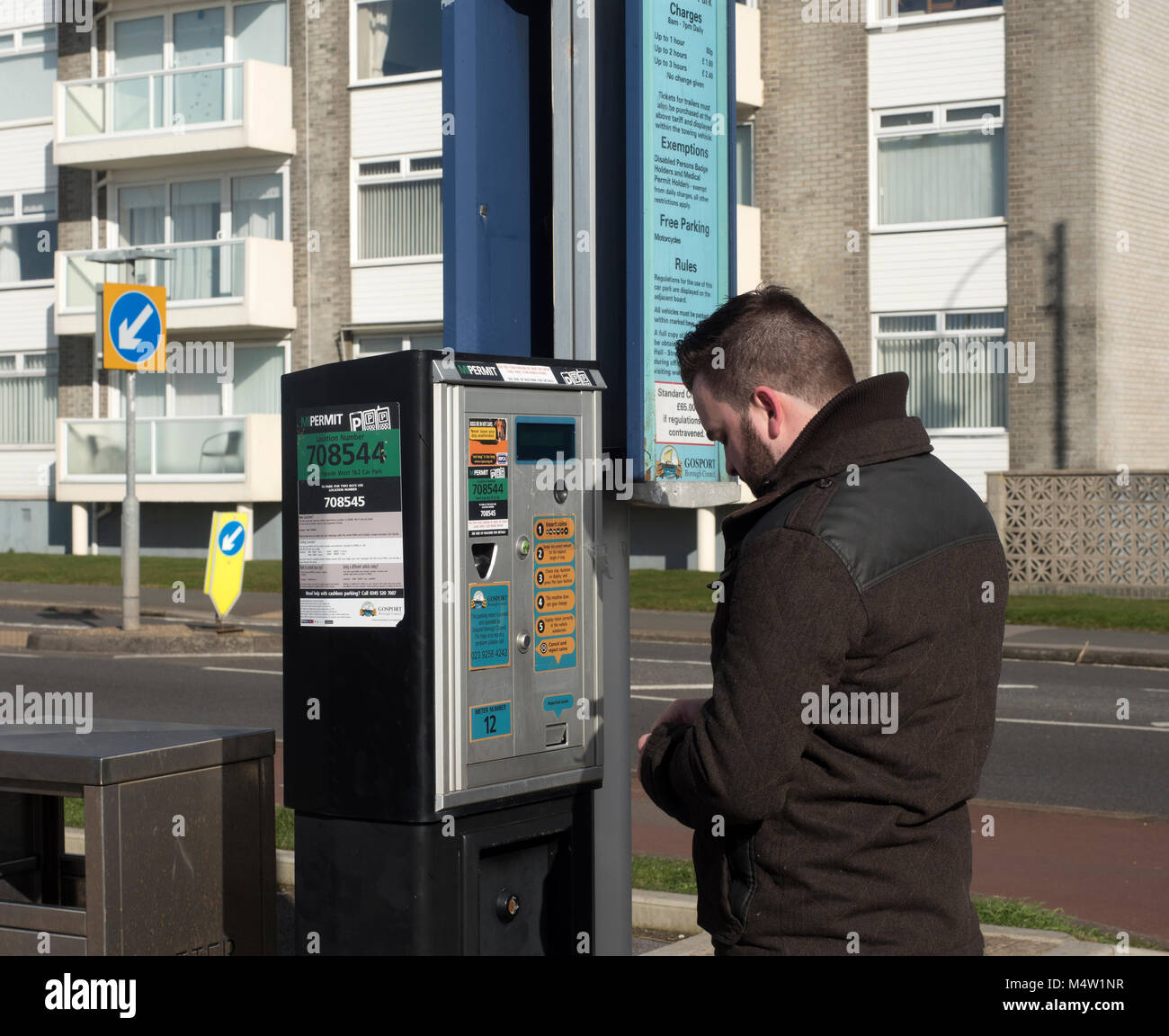 Car parking ticket machine uk hi-res stock photography and images - Alamy